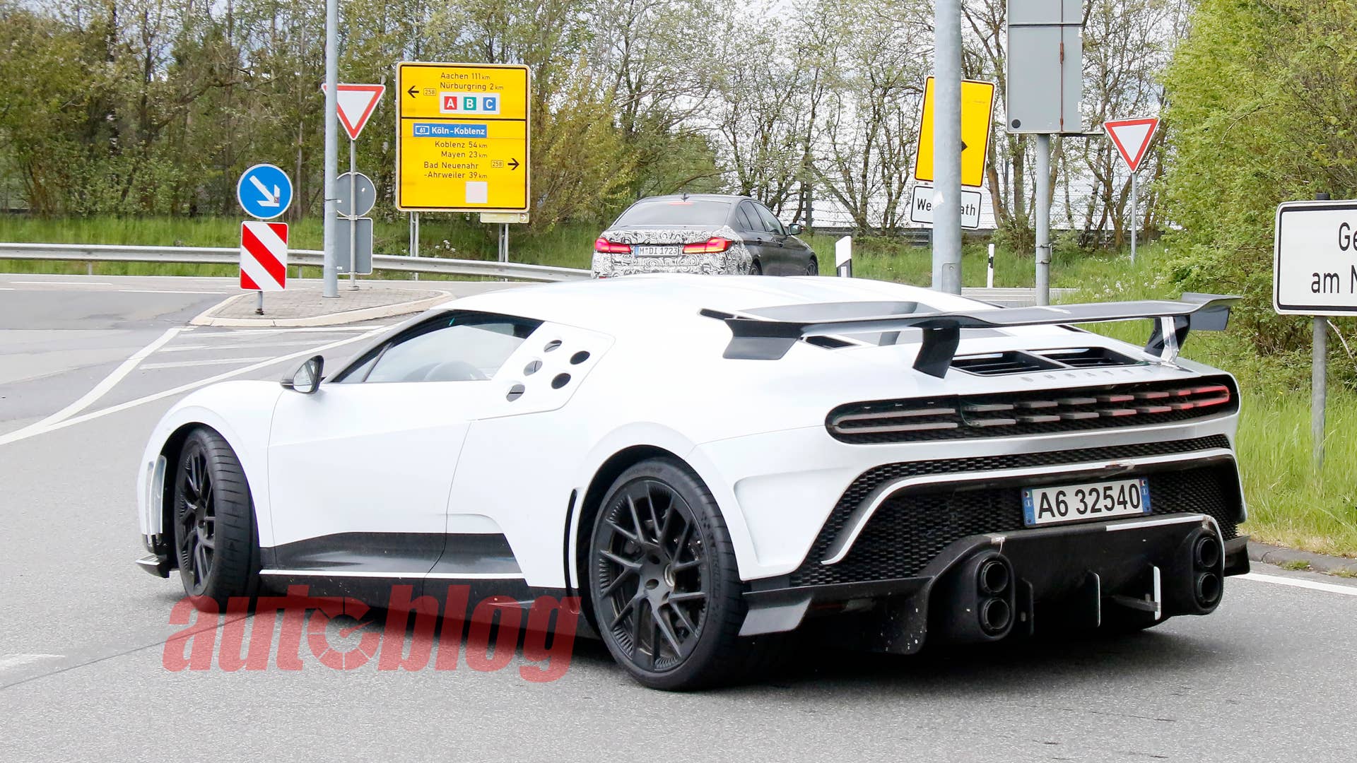 Bugatti Centodieci prototype caught running the 'Ring in new spy photos ...