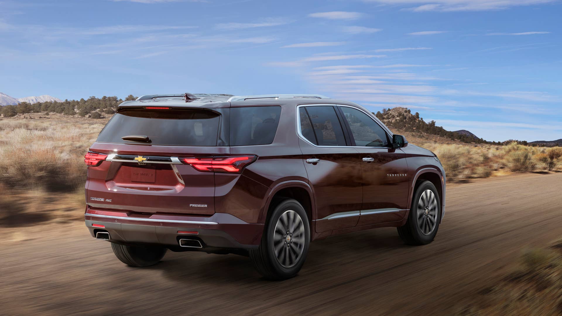 2021 Chevy Traverse gains a slight edge for its midcycle refresh - Autoblog