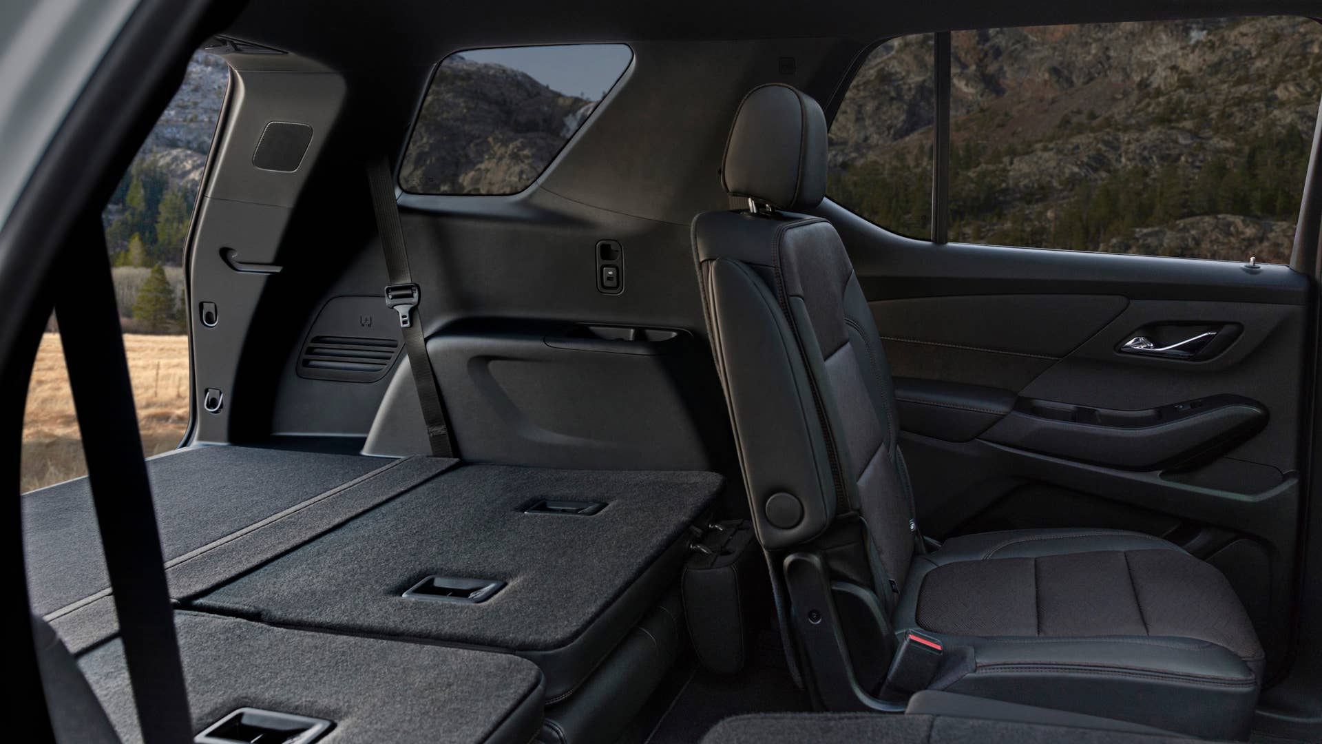 2021 Chevy Traverse gains a slight edge for its midcycle refresh - Autoblog