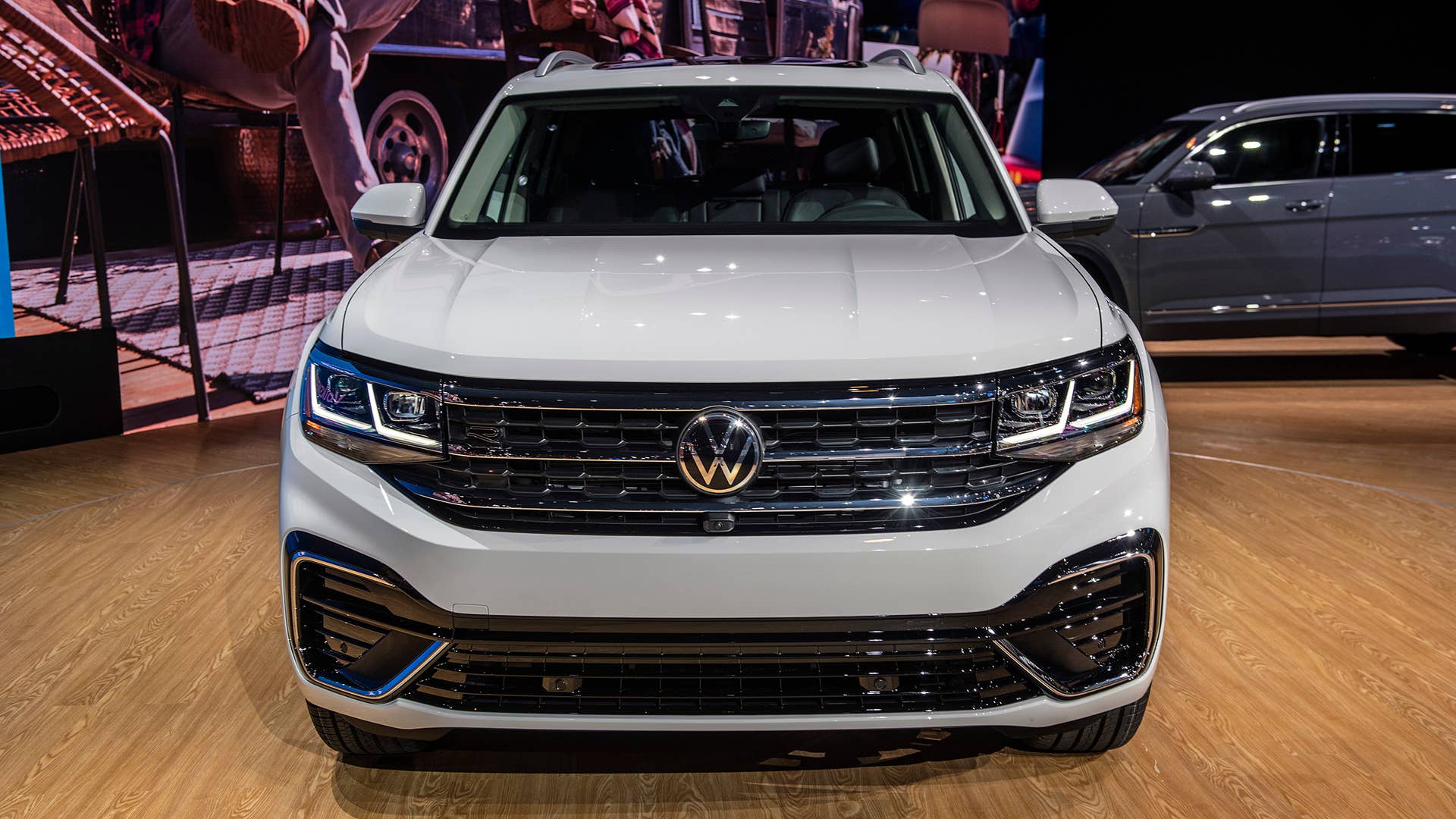 2021 VW Atlas boasts new-look design, more powertrain options - Autoblog