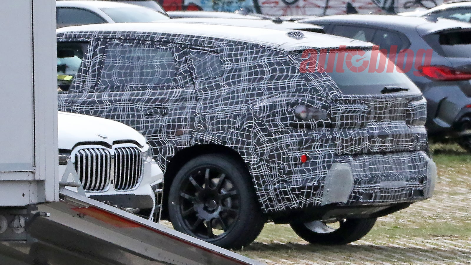 BMW X8 spy photos reveal a low roof, traditional hatchback - Autoblog