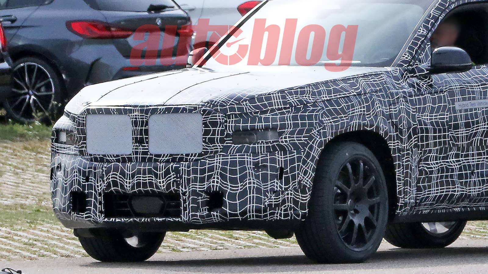 BMW X8 spy photos reveal a low roof, traditional hatchback - Autoblog