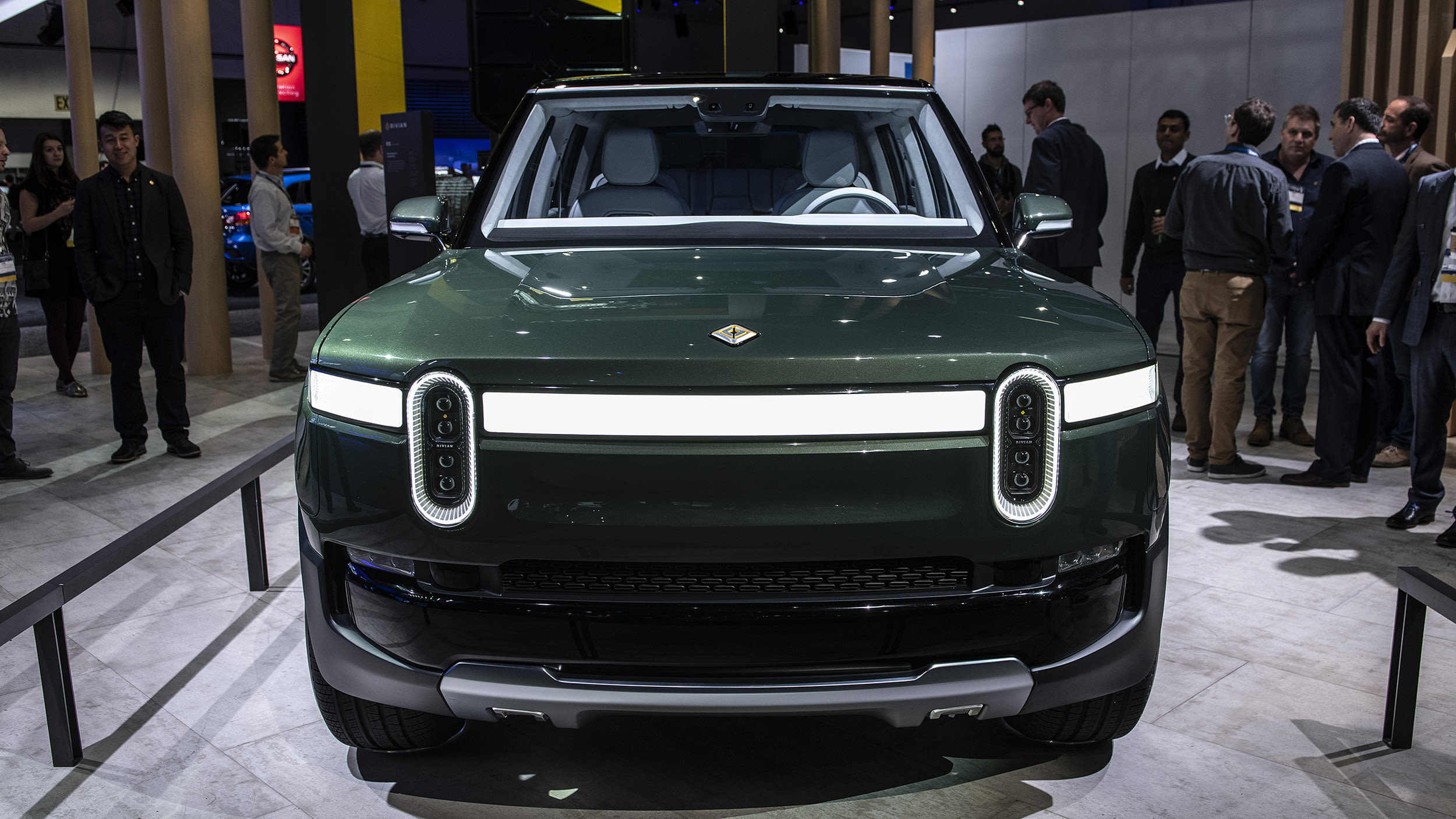 2021 Rivian R1S electric SUV is just as potent as the pickup - Autoblog