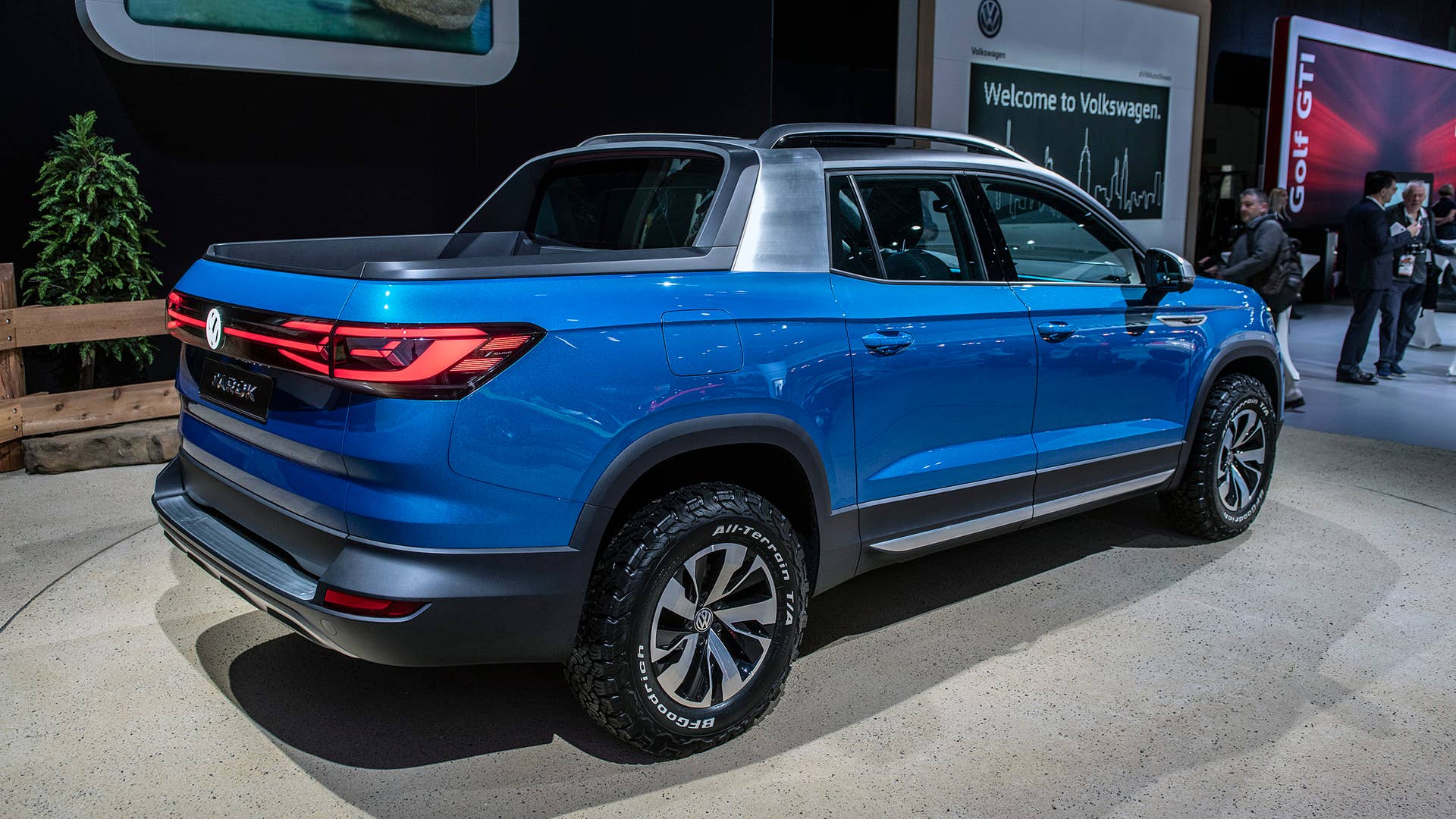 VW brings Tarok pickup concept to New York Auto Show, hints at U.S ...