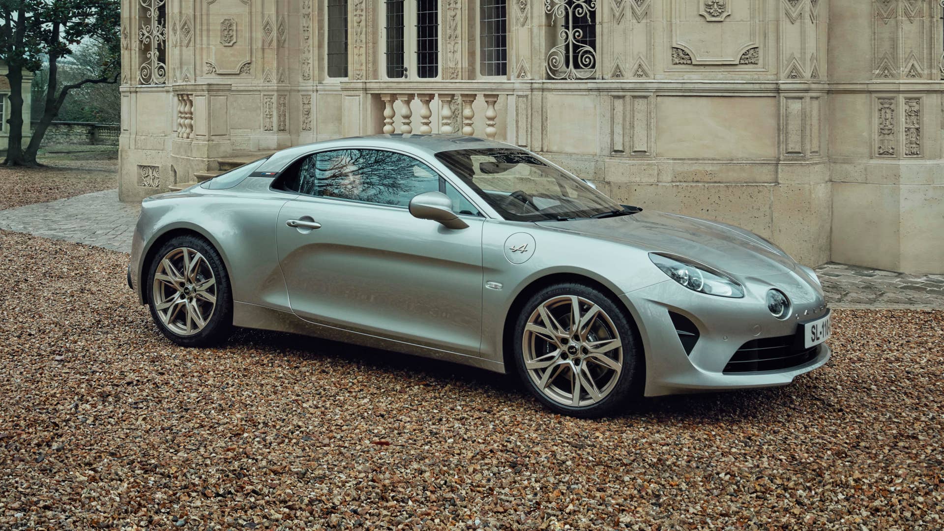 Alpine A110 Légende GT and Color Edition: Two ends of the sports car ...