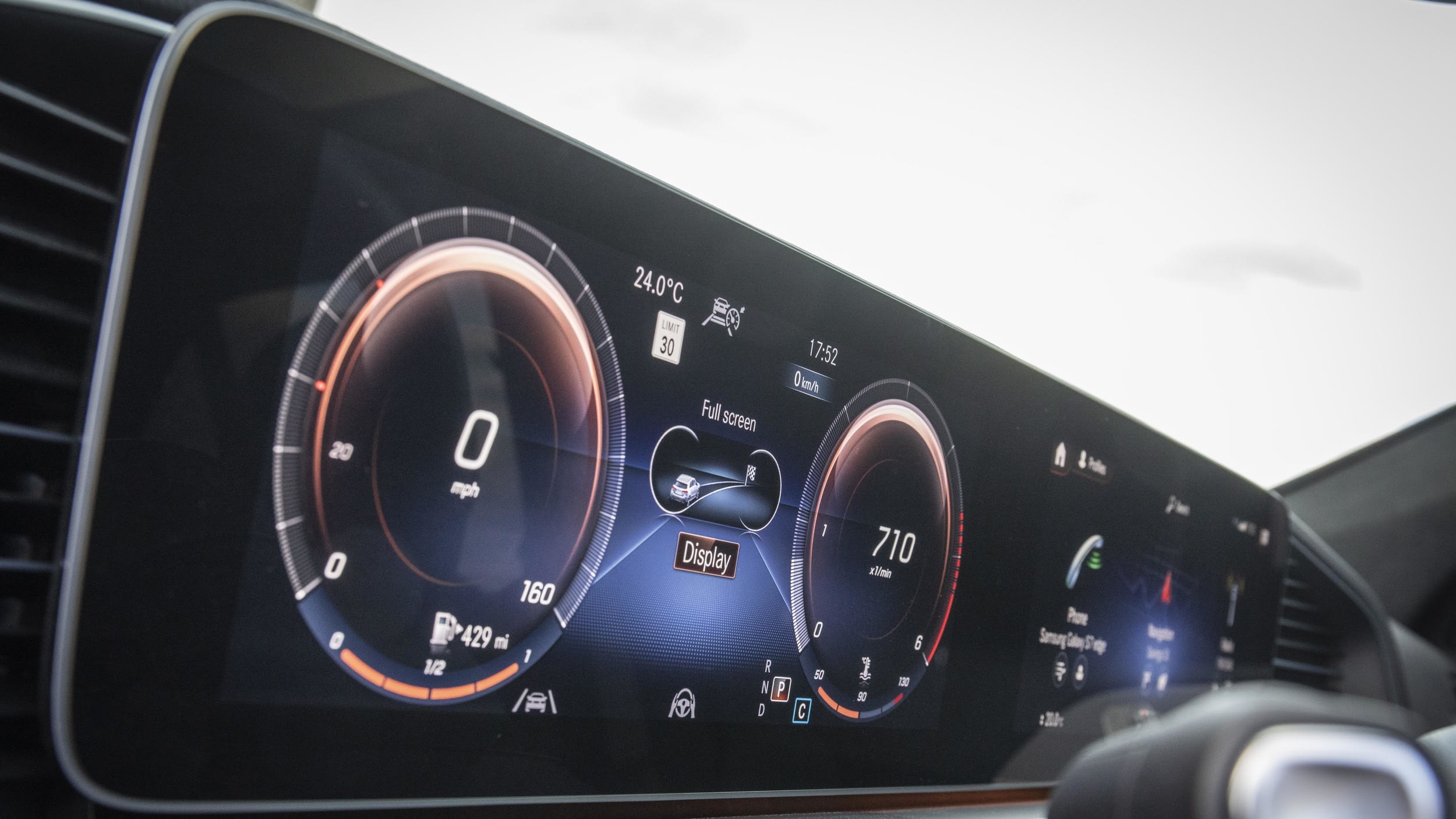 Mercedes-Benz GLE loses remarkable E-Active Body Control suspension ...