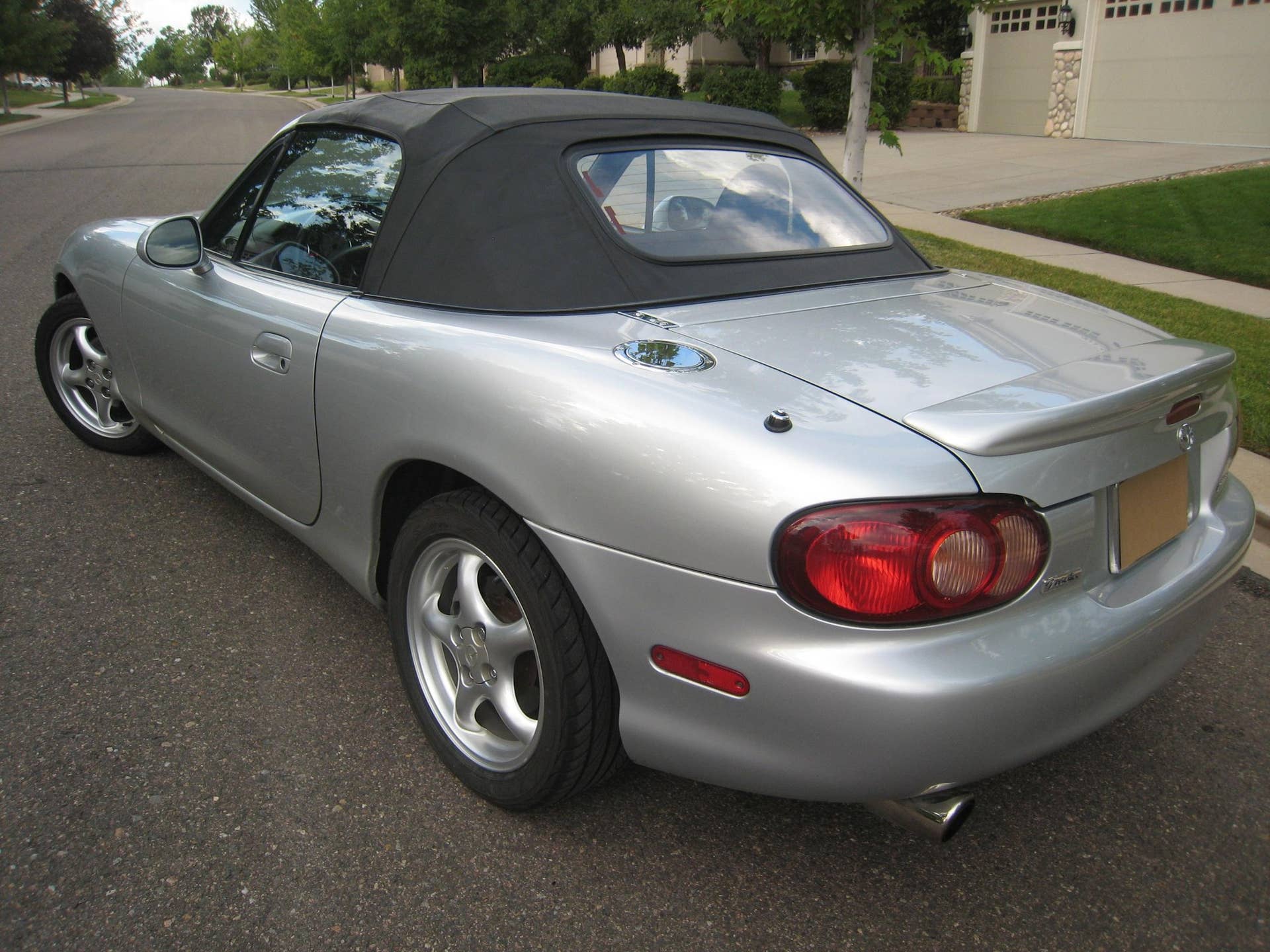 2002 Mazda MX-5 Miata powered by a Jaguar-sourced V6 for sale - Autoblog