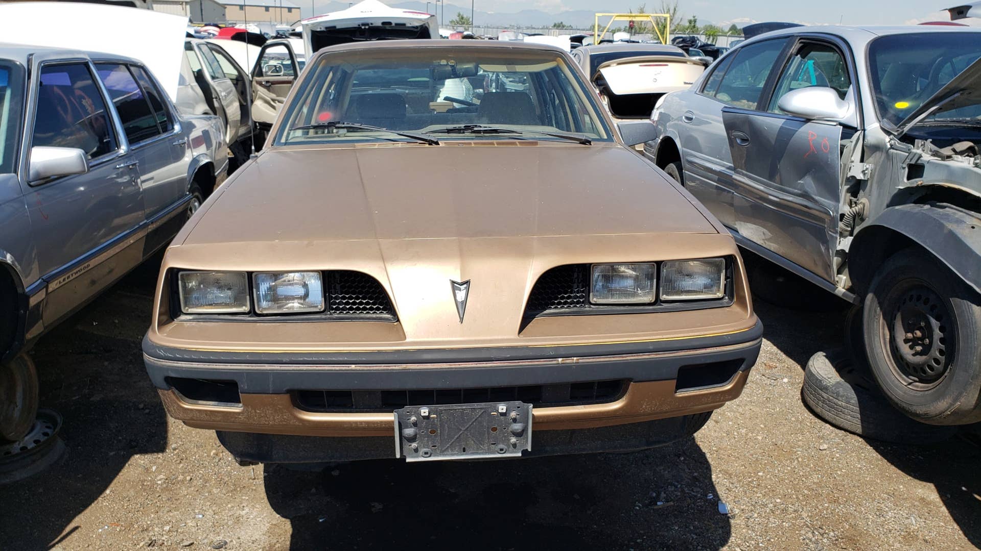 Junkyard Gem: 1986 Pontiac Sunbird Sedan - Autoblog