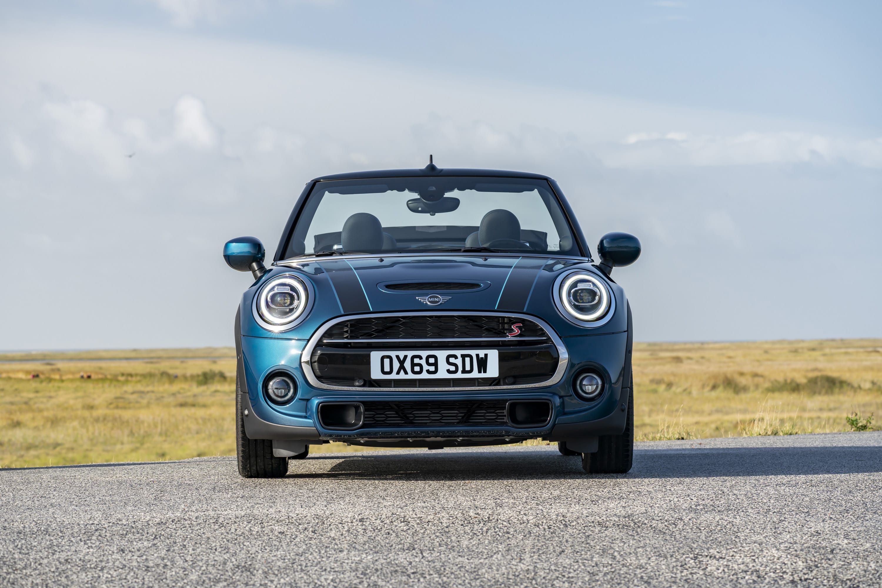 2020 Mini Convertible Sidewalk Edition hits the pavement again - Autoblog