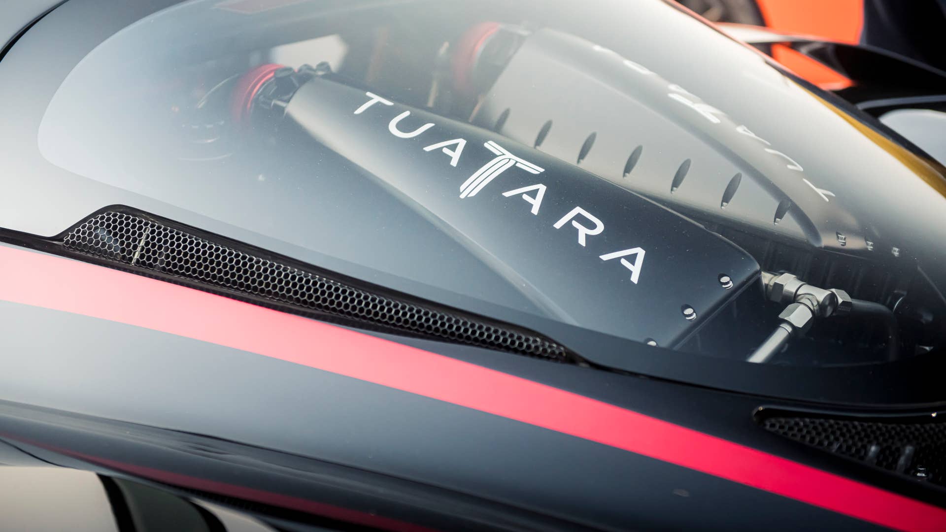 SSC Tuatara smashes top speed record, hits 331 mph - Autoblog