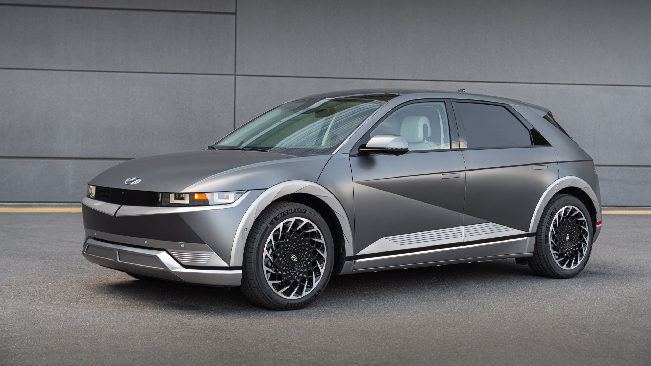 2022 Hyundai Ioniq 5 EV range revealed: up to 303 miles - Autoblog