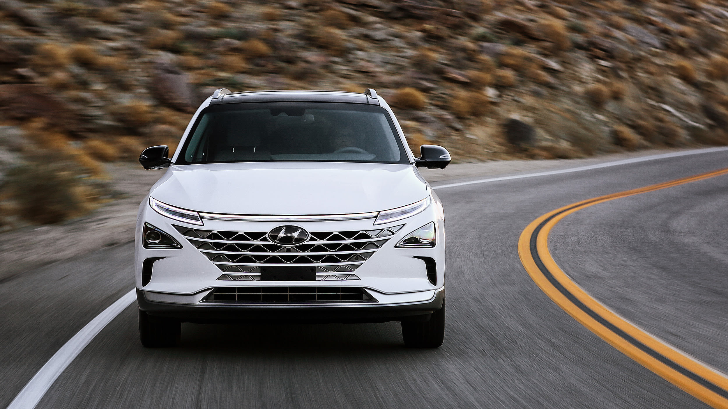 2019 Hyundai Nexo First Drive Review | Promise for fuel cells - Autoblog