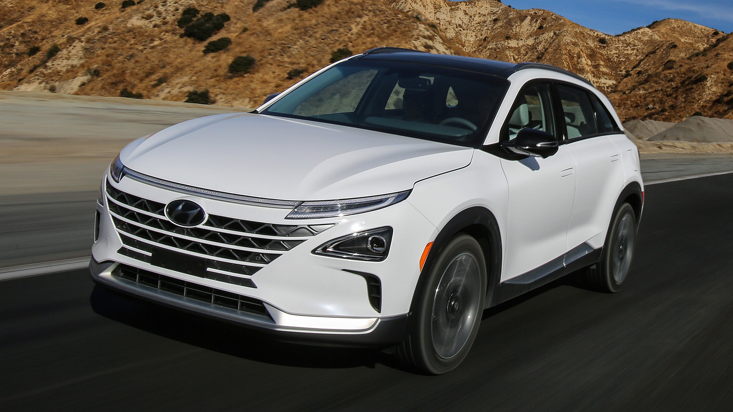 2019 Hyundai Nexo First Drive Review | Promise for fuel cells - Autoblog