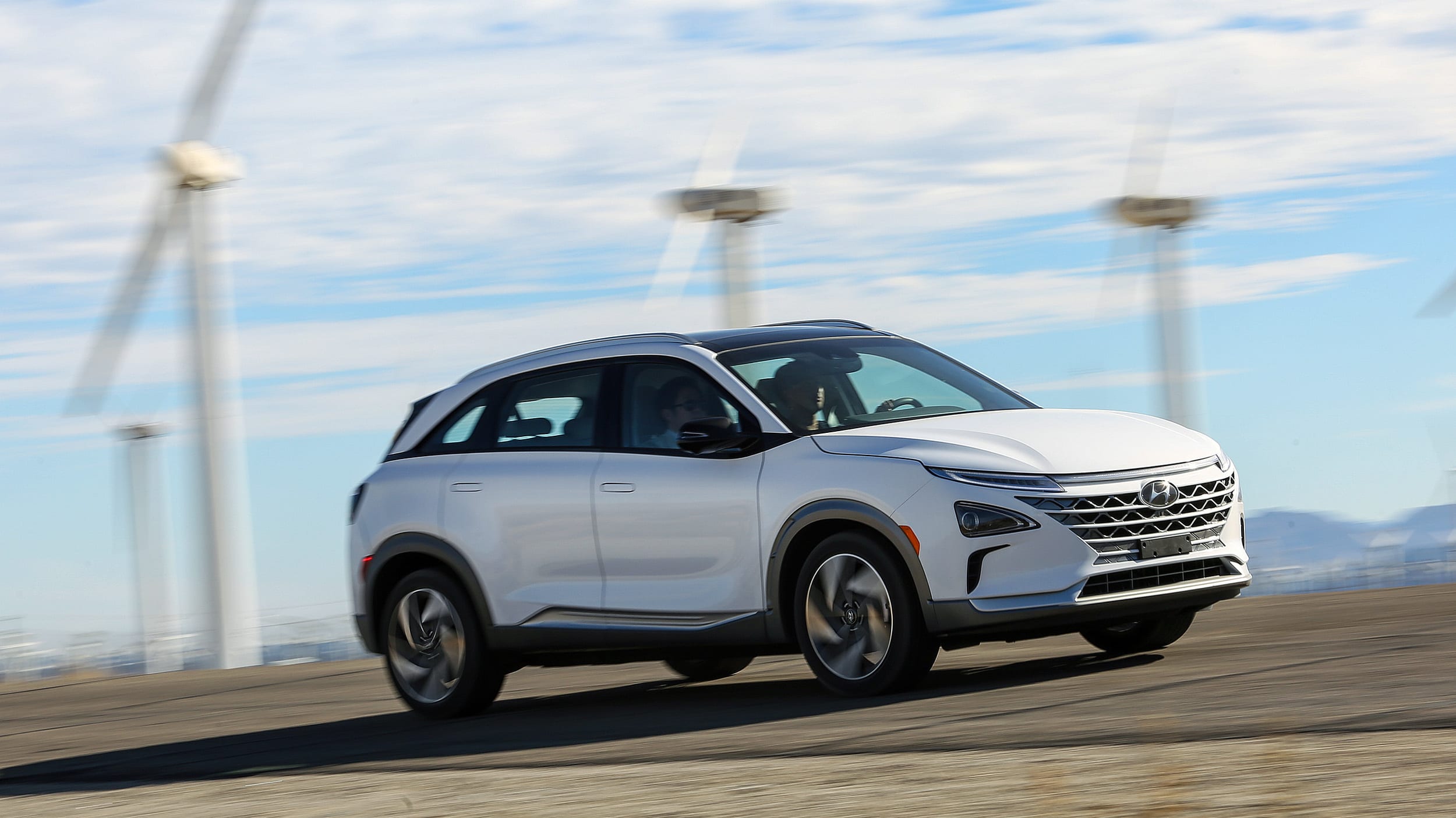 2019 Hyundai Nexo First Drive Review | Promise for fuel cells - Autoblog