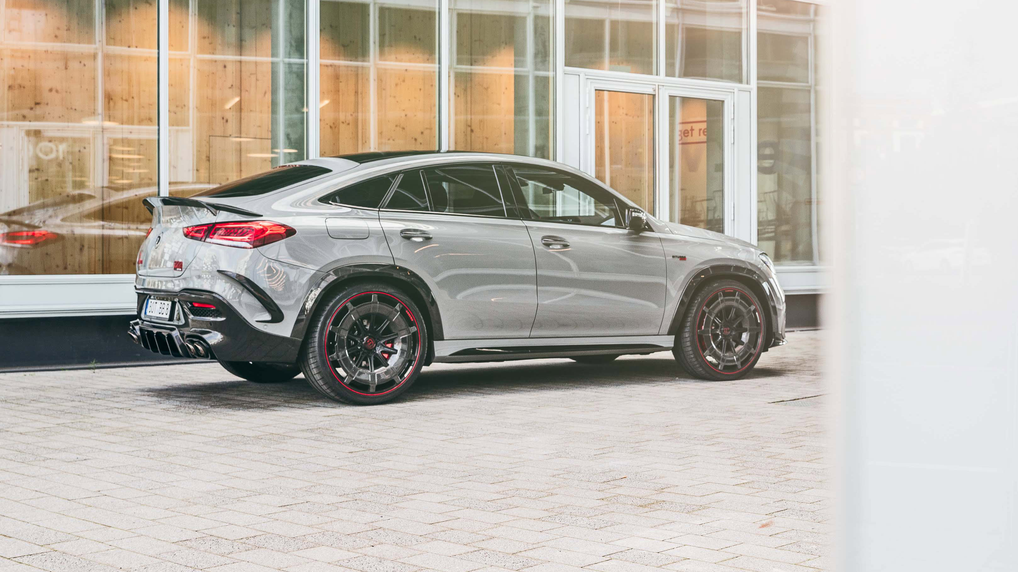 Mercedes GLE gets the Brabus 900 Rocket Edition treatment - Autoblog
