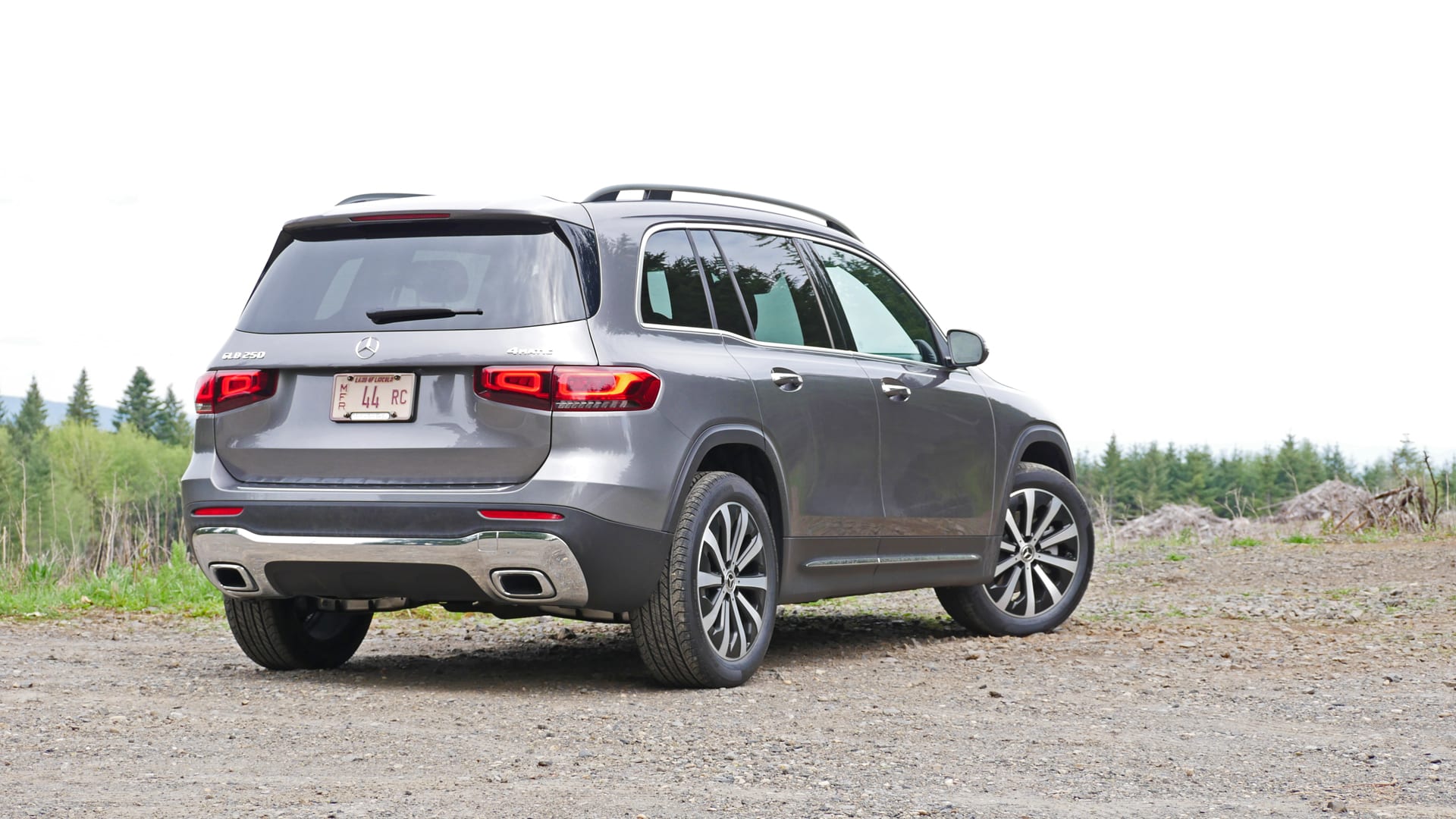 2020 Mercedes-Benz GLB 250 AMG Line Design Walkaround - Autoblog