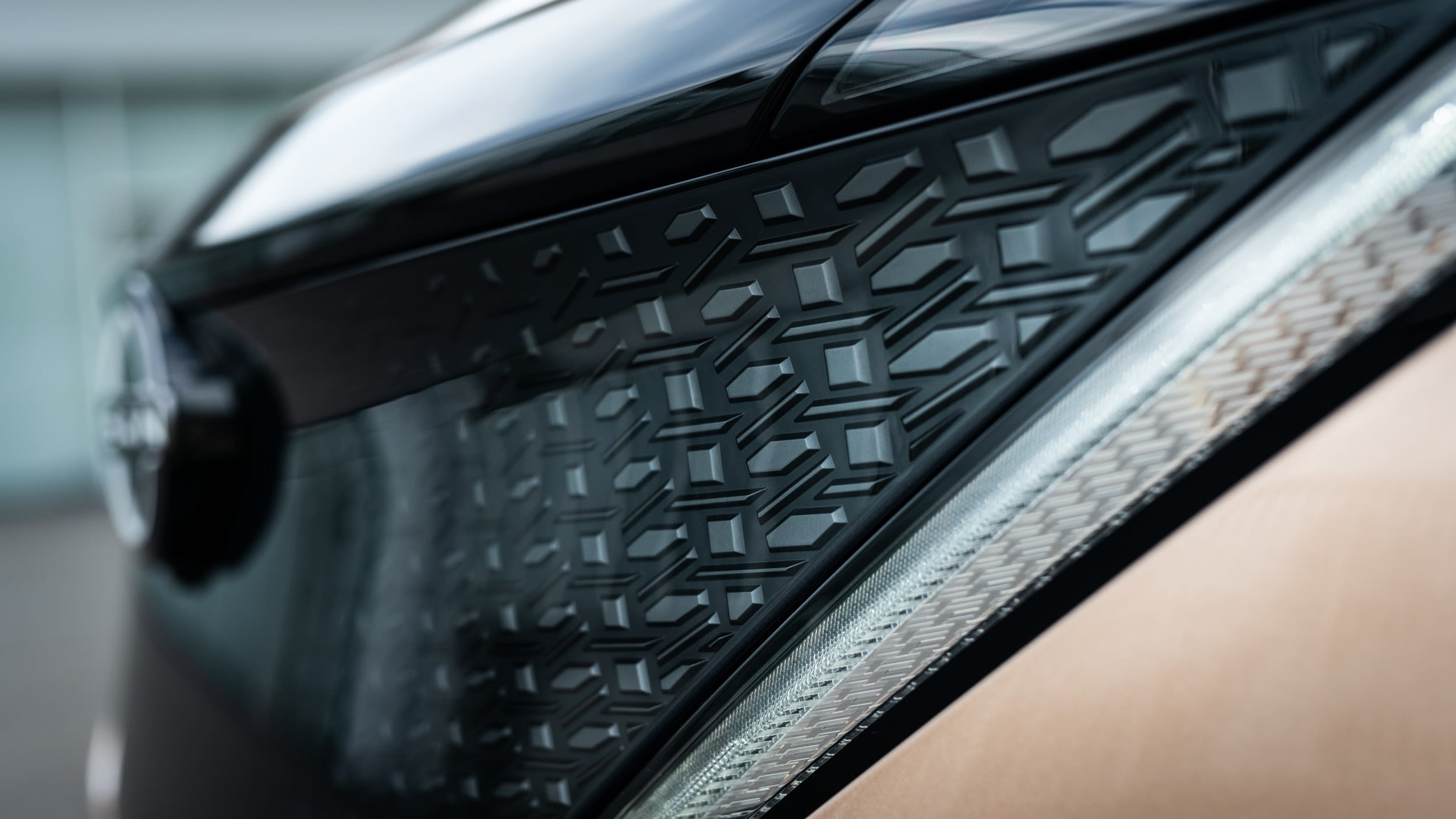 Nissan debuts new logo with Ariya electric crossover - Autoblog