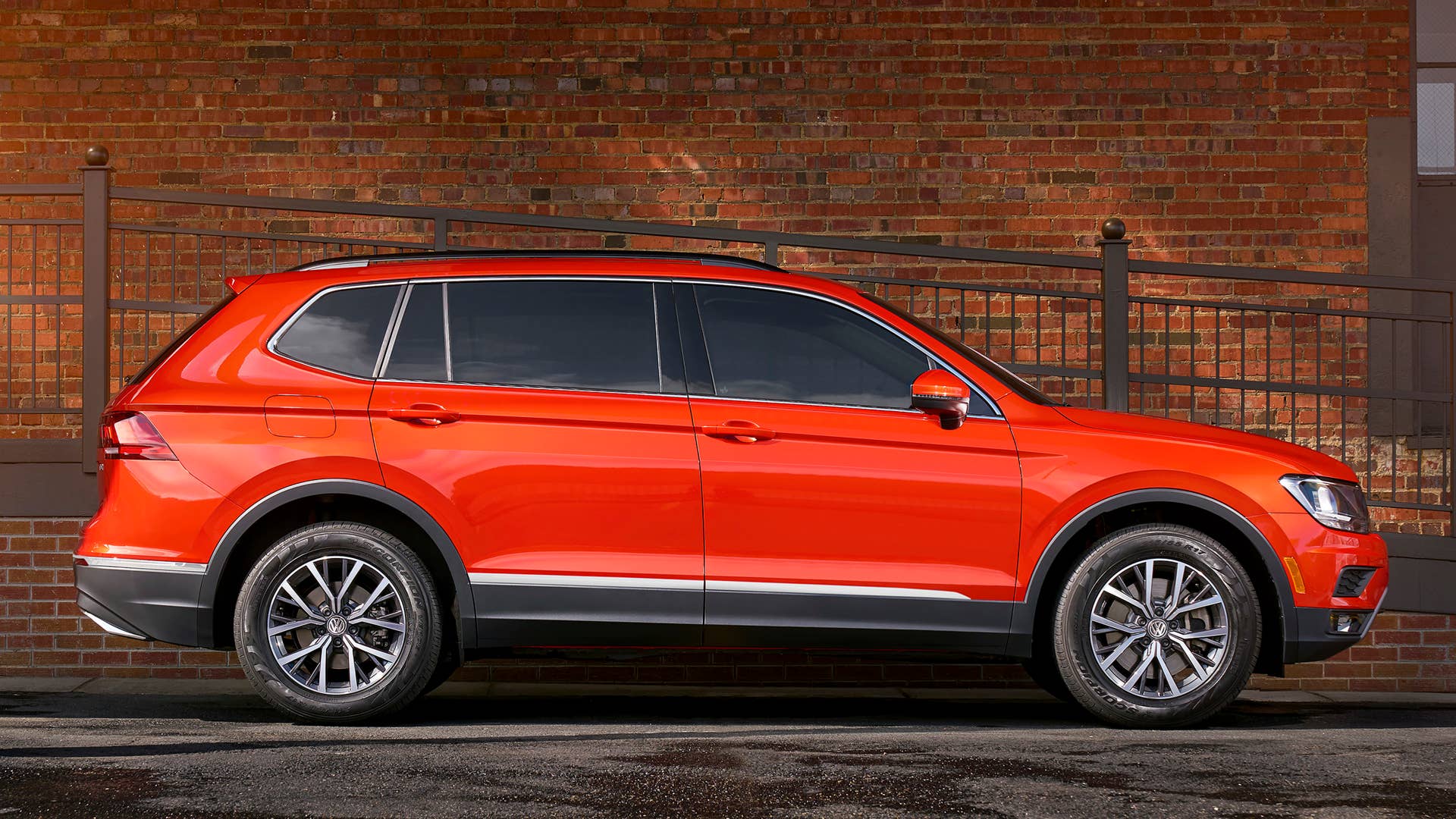 2018 Volkswagen Tiguan First Drive | Imperfect improvement - Autoblog