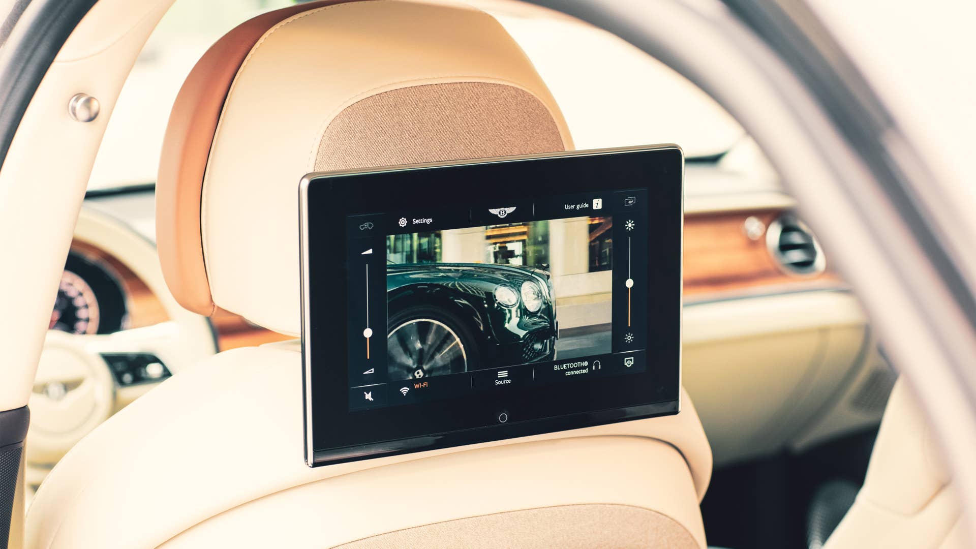 Bentley's new rear seat entertainment system aims to make the rich life ...