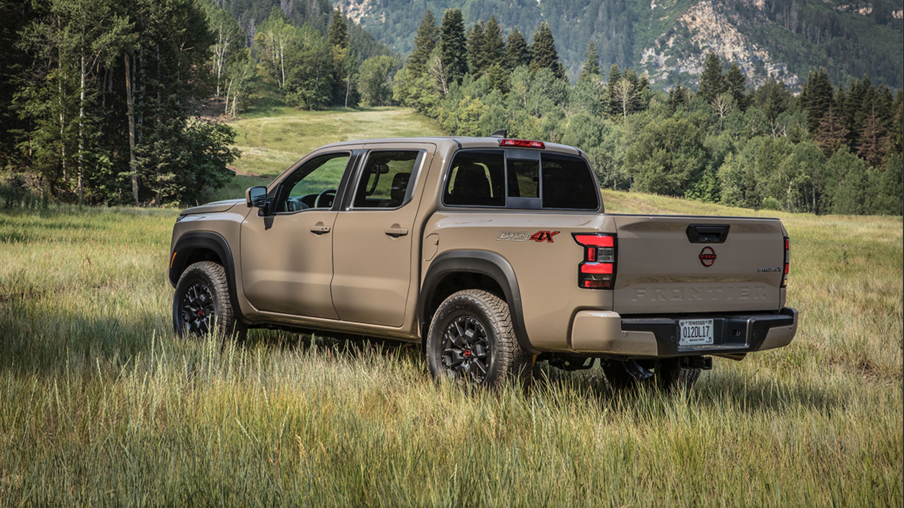 Toyota Tacoma TRD Pro vs Nissan Frontier PRO-4X: Off-Road Awesomeness ...