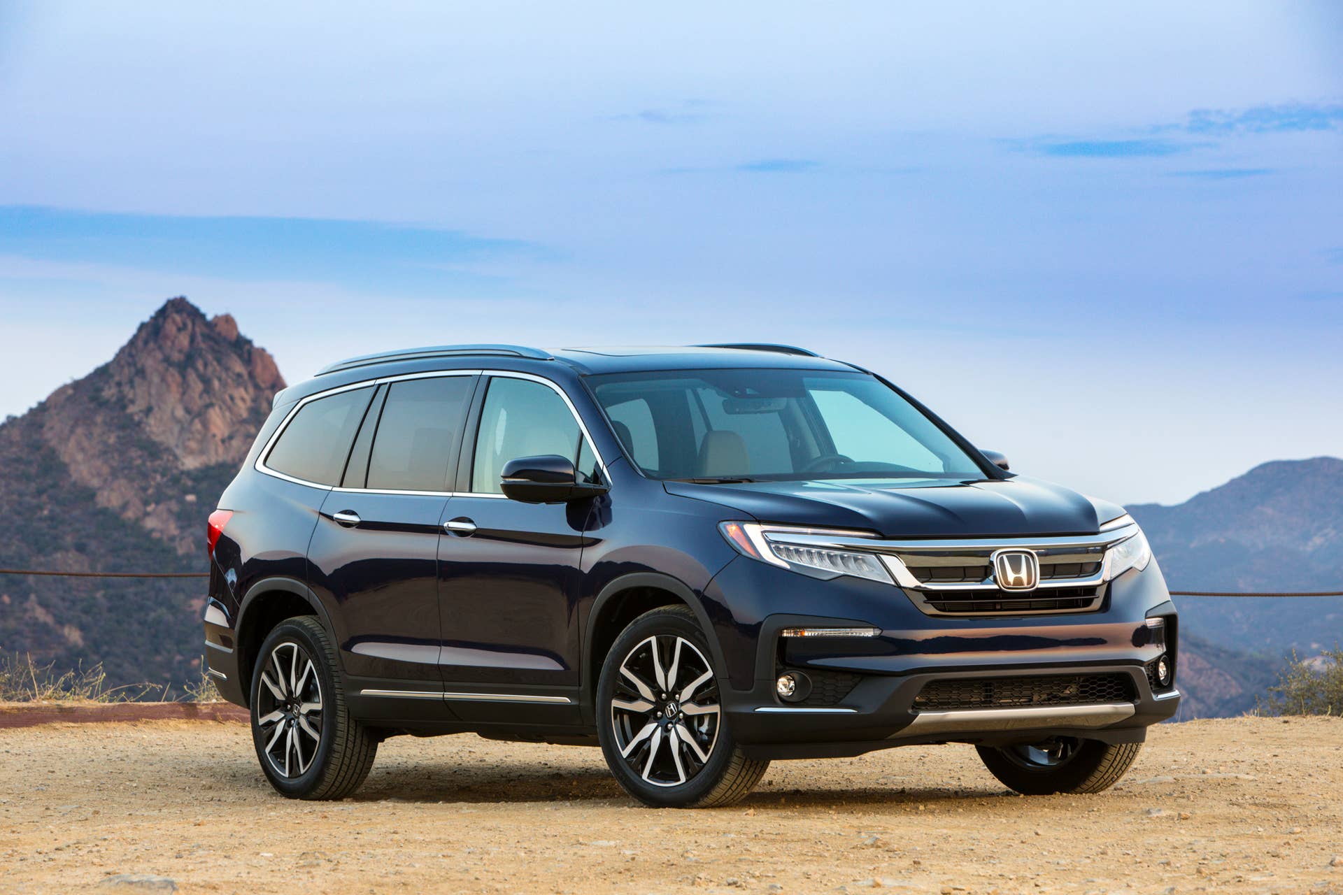 Stunning 2022 Honda Pilot Elite Gallery