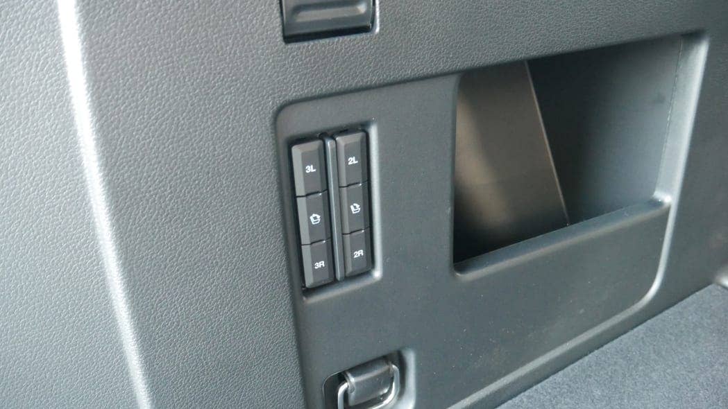 Ford Expedition Luggage Test | How much fits behind the third row ...