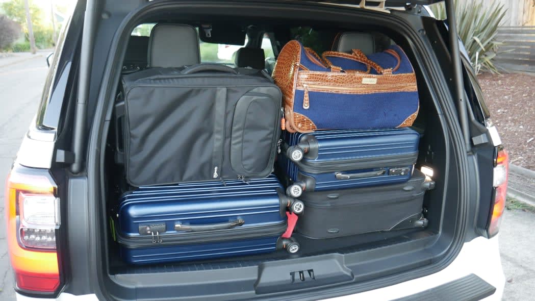 Ford Expedition Luggage Test | How much fits behind the third row ...