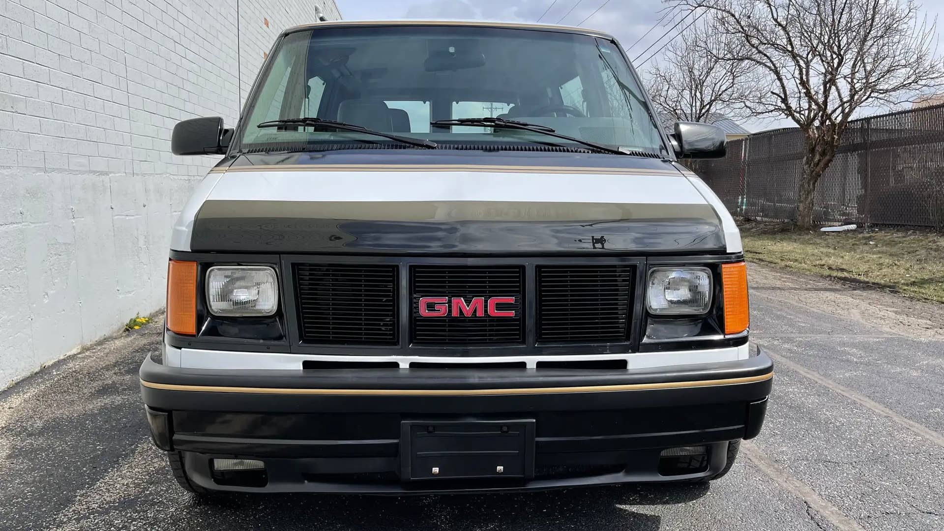 GMC Safari GT, a rad-era hauler with custom-van swagger - Autoblog