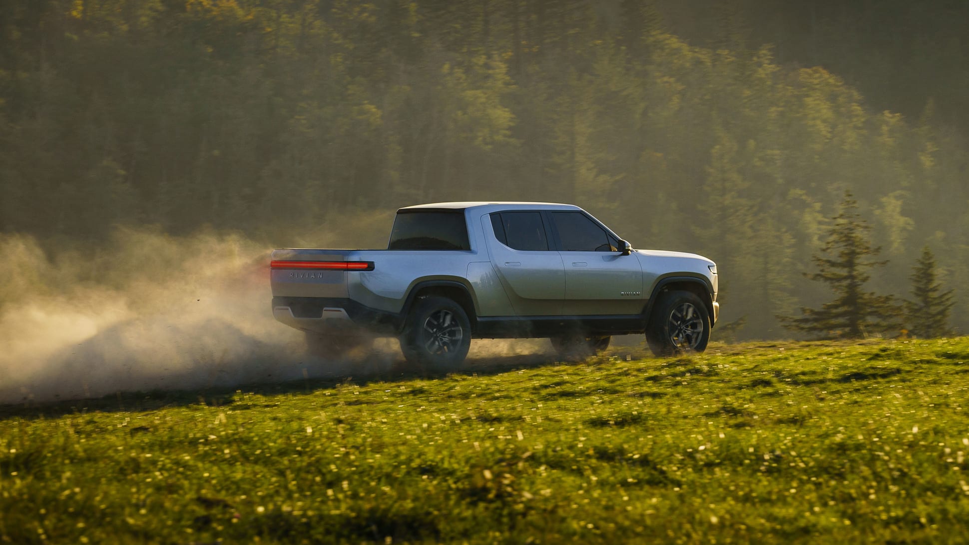 Rivian vs. Scout: Range, performance, tech, dimensions, and more - Autoblog