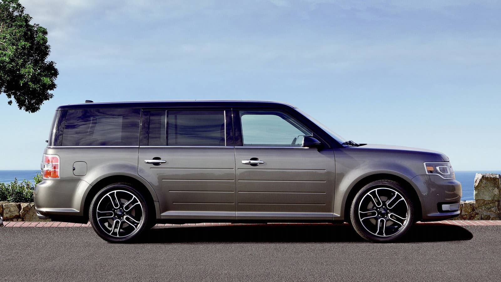 Used Vehicle Spotlight: 2013-2019 Ford Flex - Autoblog