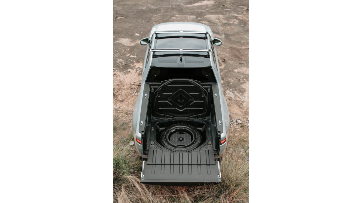 Rivian details R1T storage options and dives into the truck's specs ...