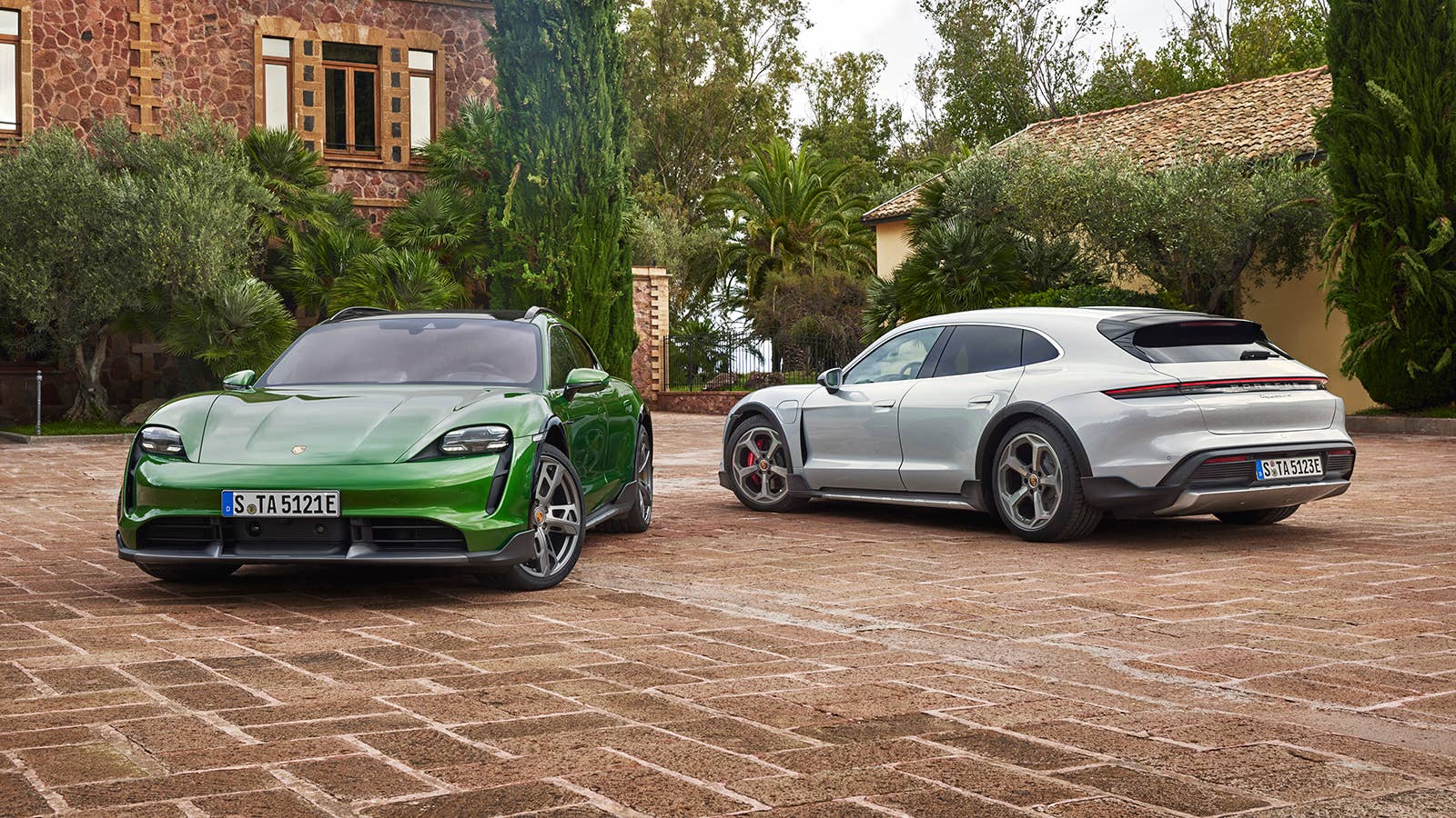 2021 Porsche Taycan Cross Turismo is all-electric, all-wheel drive, all ...