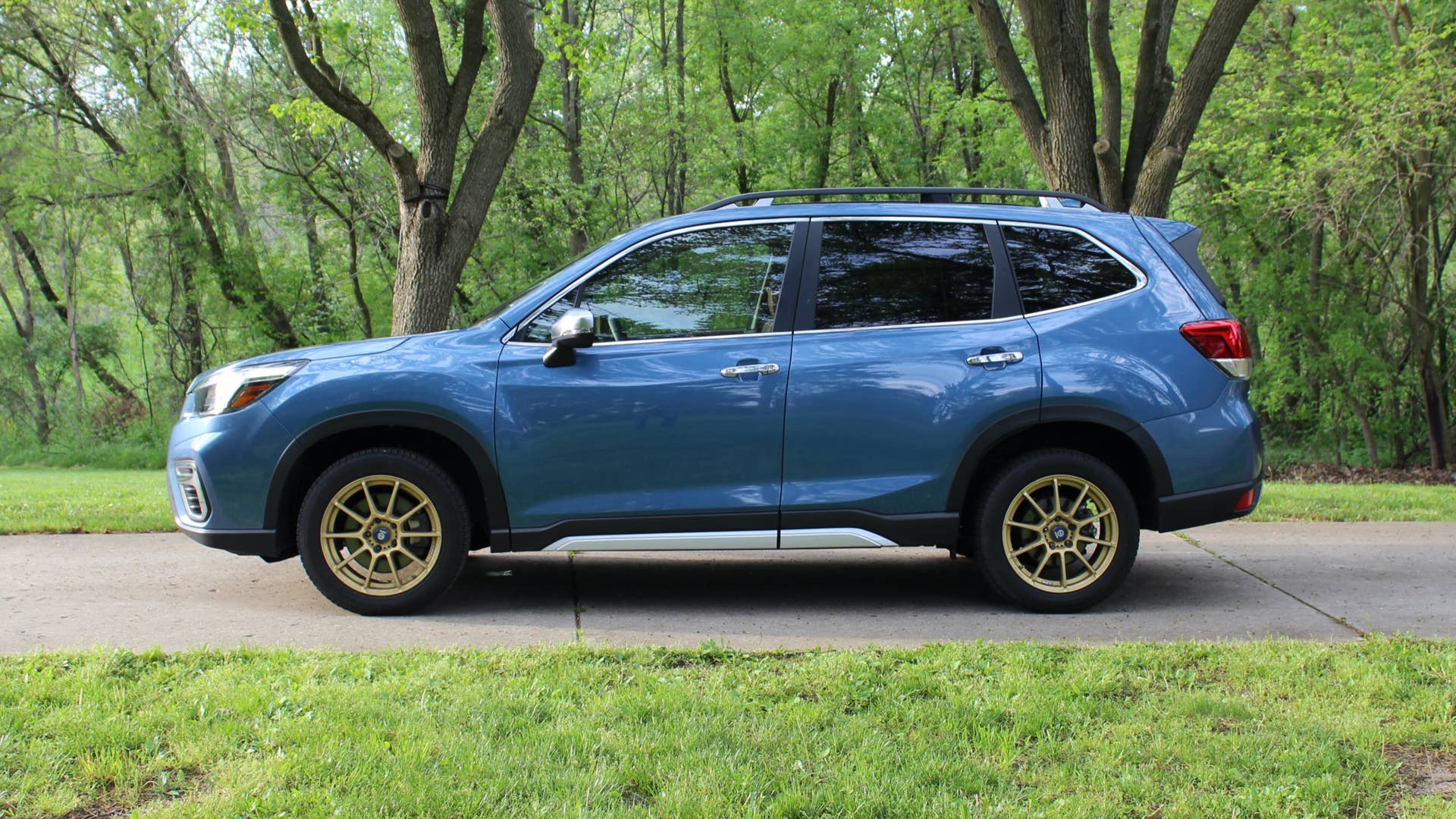 Which Subaru for you? Comparing the 2020 Subaru Outback and Forester ...