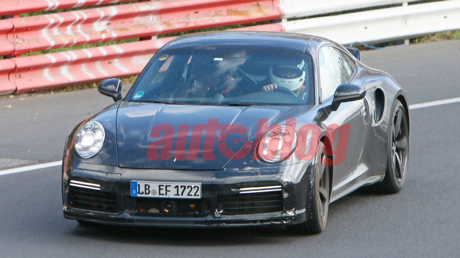 Spy photos show Porsche 911 Turbo ducktail prototype at the 'ring ...