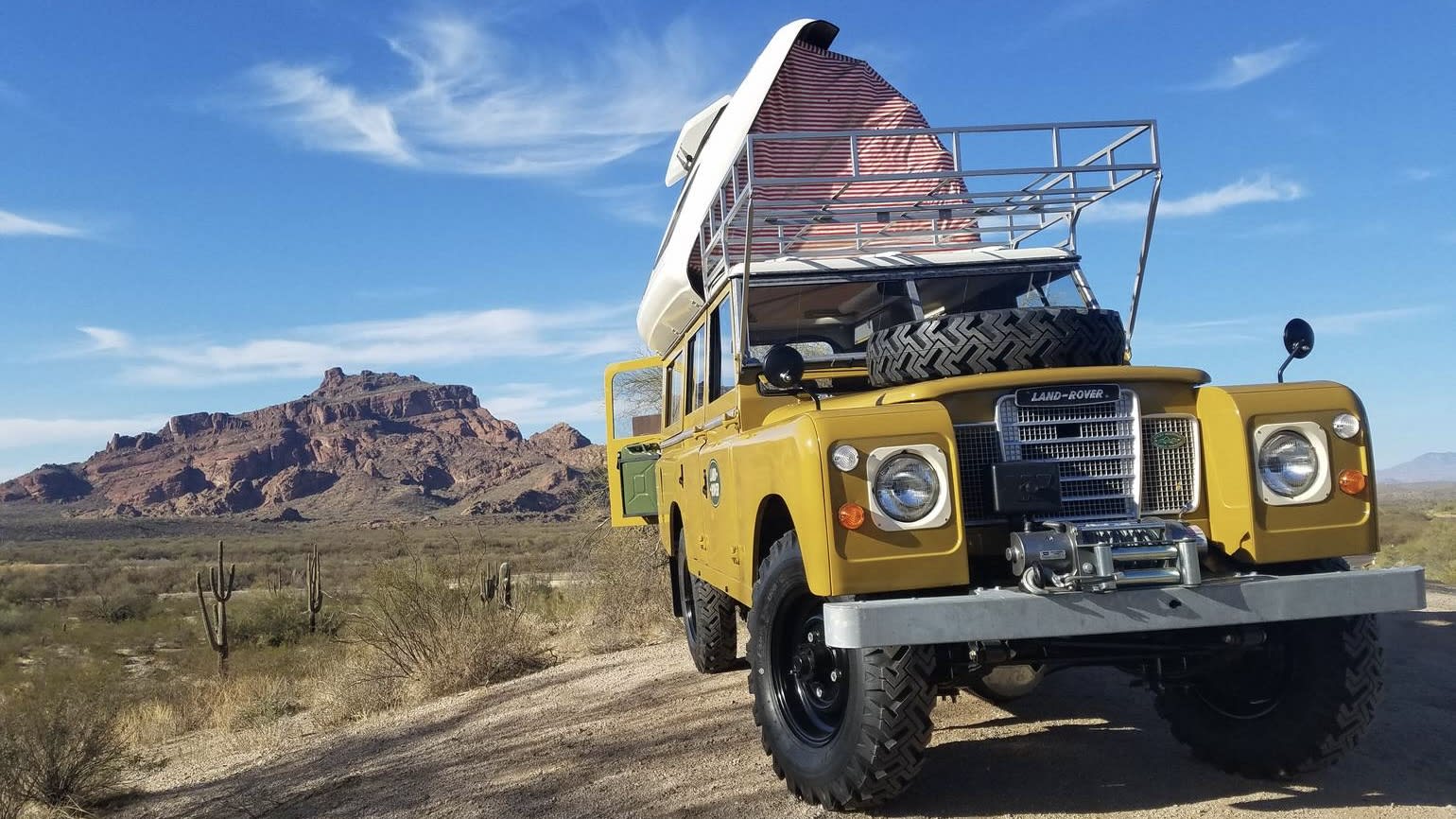 This 1971 Land Rover Dormobile is overland camping, retro-style - Autoblog