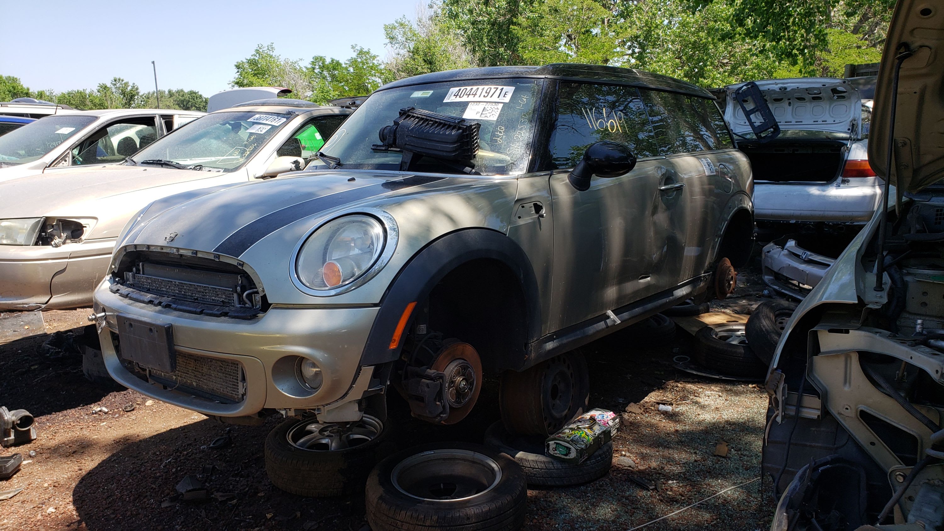 Junkyard Gem: 2011 MINI Cooper Clubman - Autoblog
