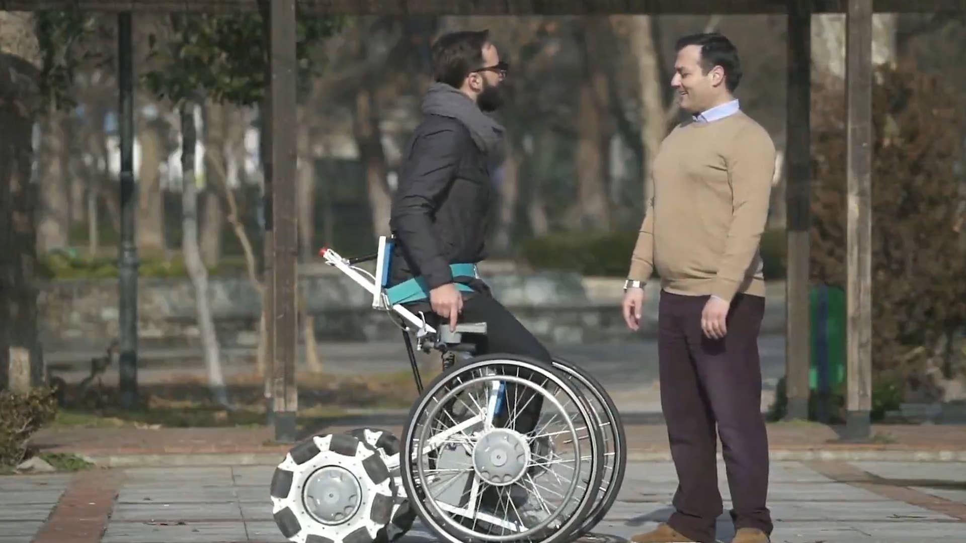 This innovative wheelchair allows users to stand up - Autoblog