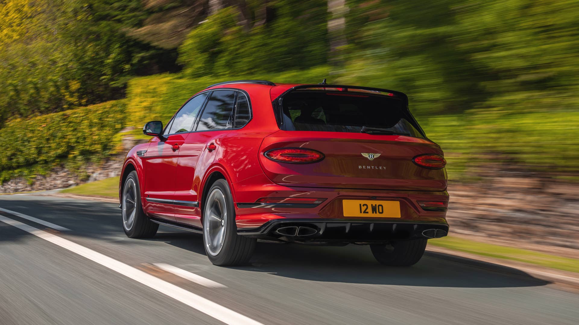 Bentley Bentayga S revealed as a sportier V8-powered Bentley crossover ...
