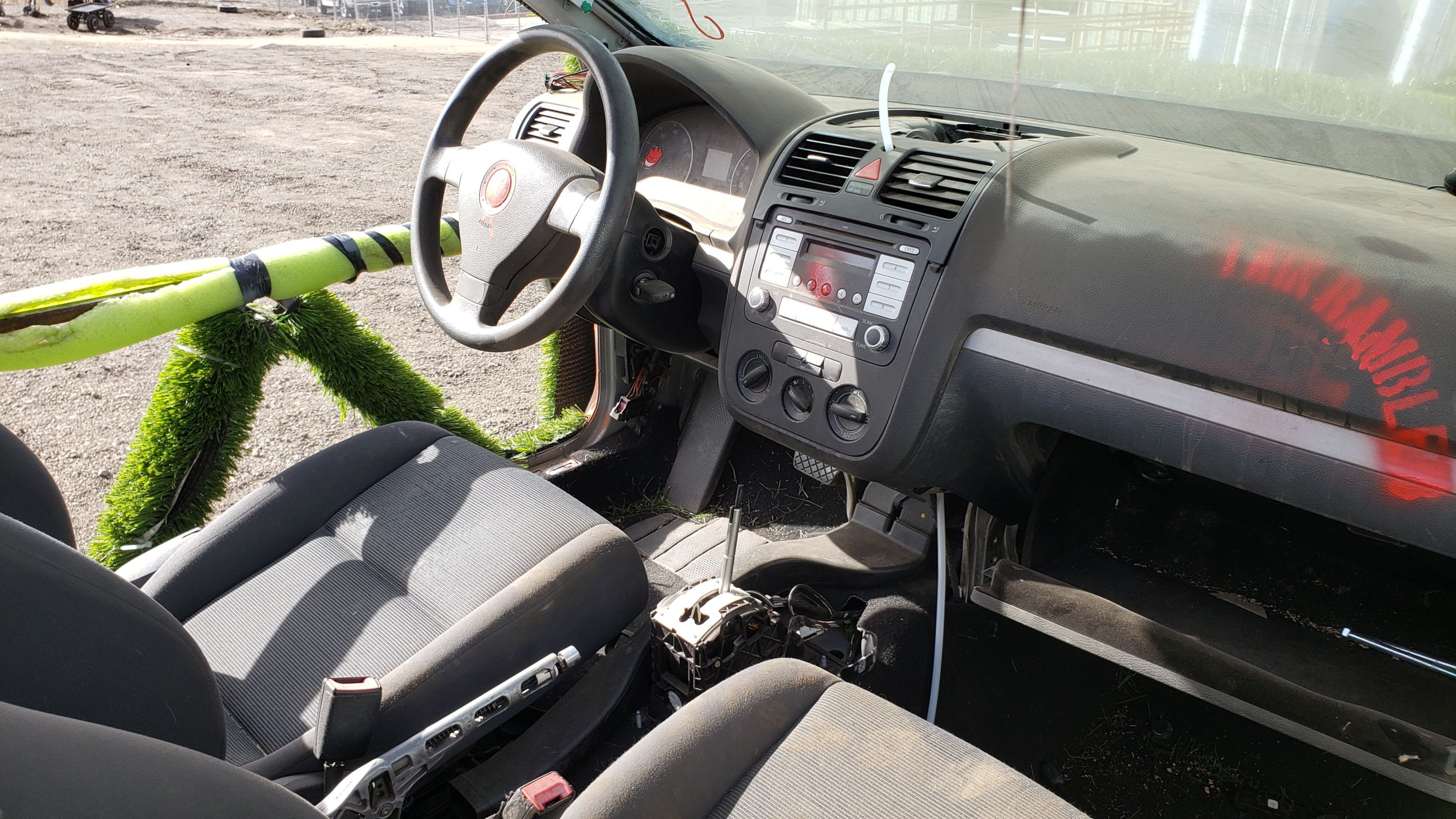 Junkyard Gem: 2008 Volkswagen R32 Astroturf Apocalypse Edition - Autoblog