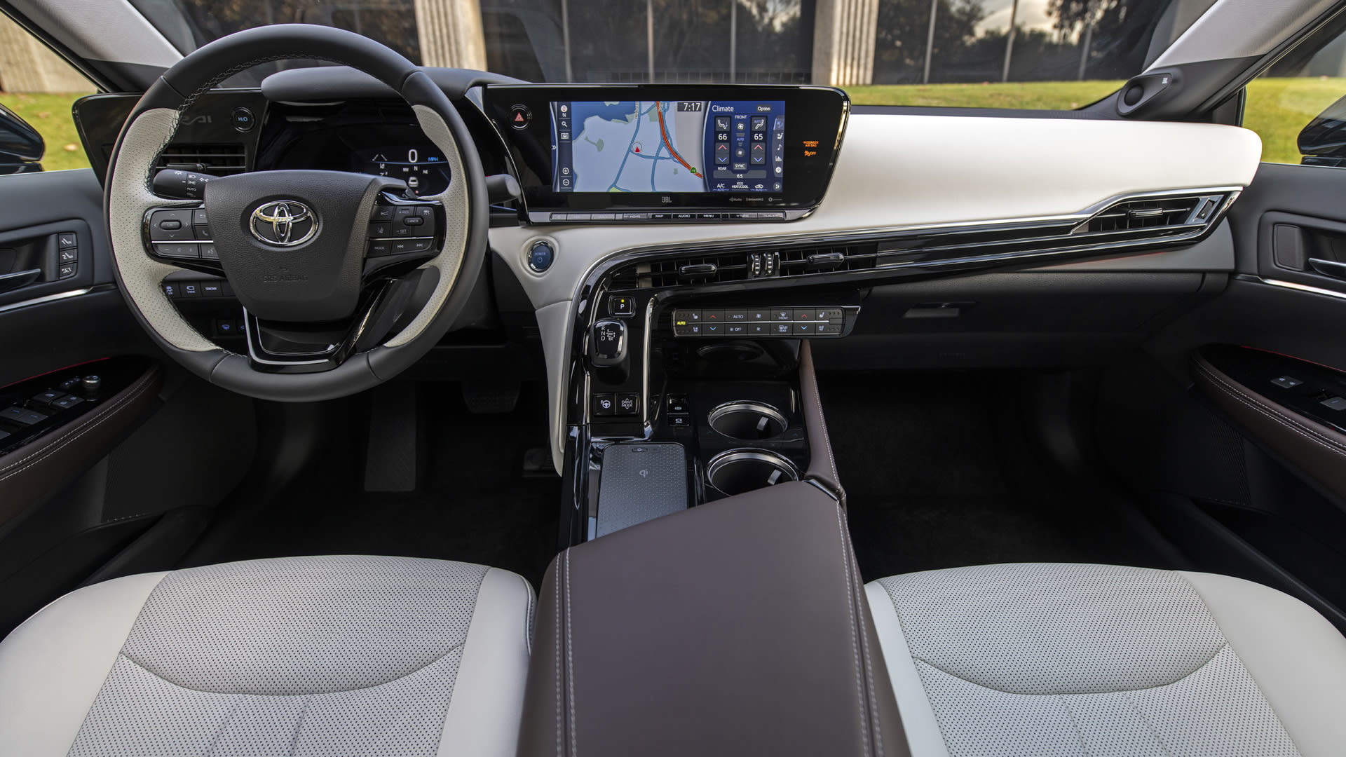 2021 Toyota Mirai First Drive | The sequel is far better - Autoblog