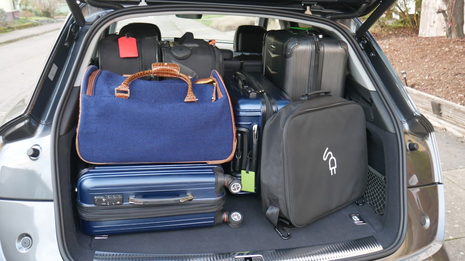 Audi Q5 Luggage Test | How much cargo space? - Autoblog