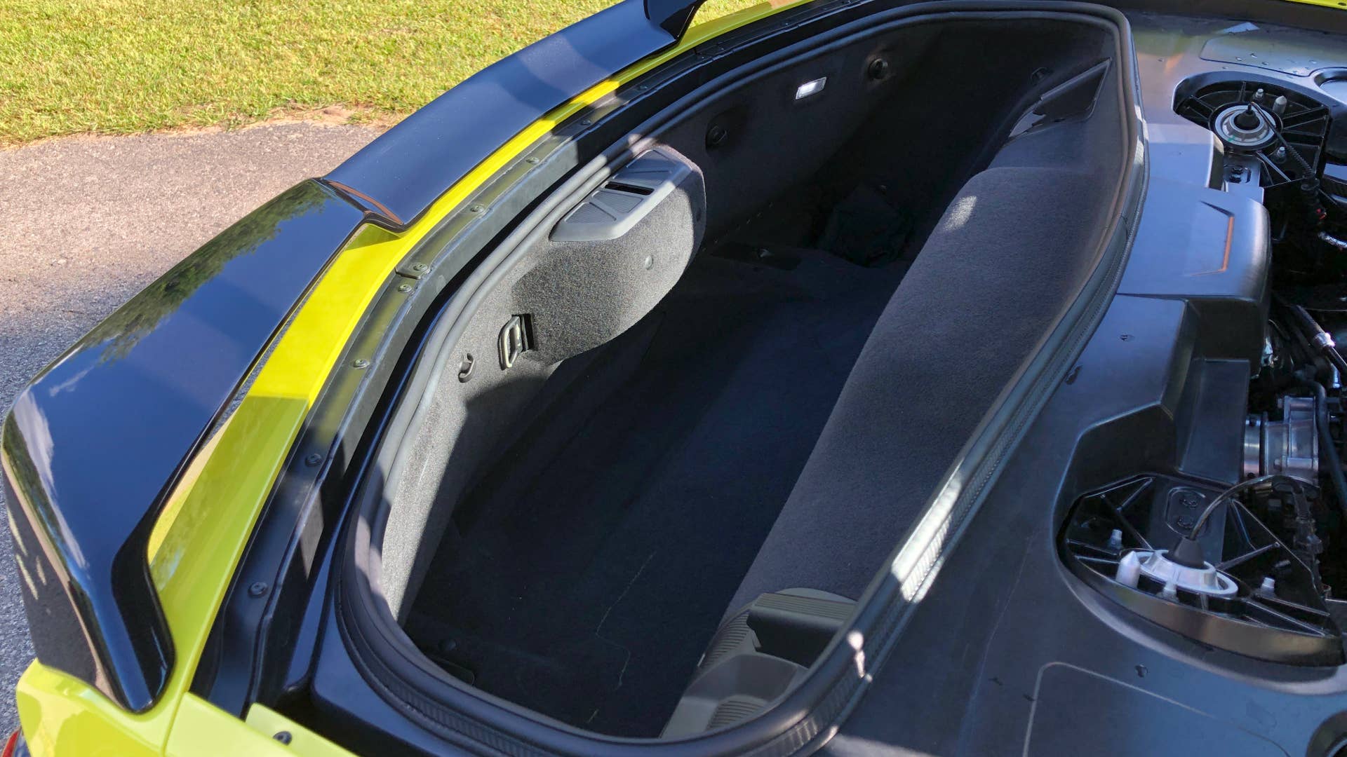 2020 Chevrolet Corvette Luggage Test | What can't the C8 do? - Autoblog