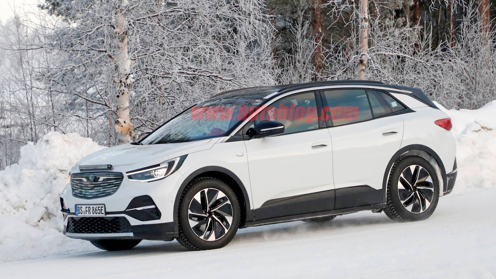 Volkswagen ID.4 spy shots show a nearly production-ready electric ...