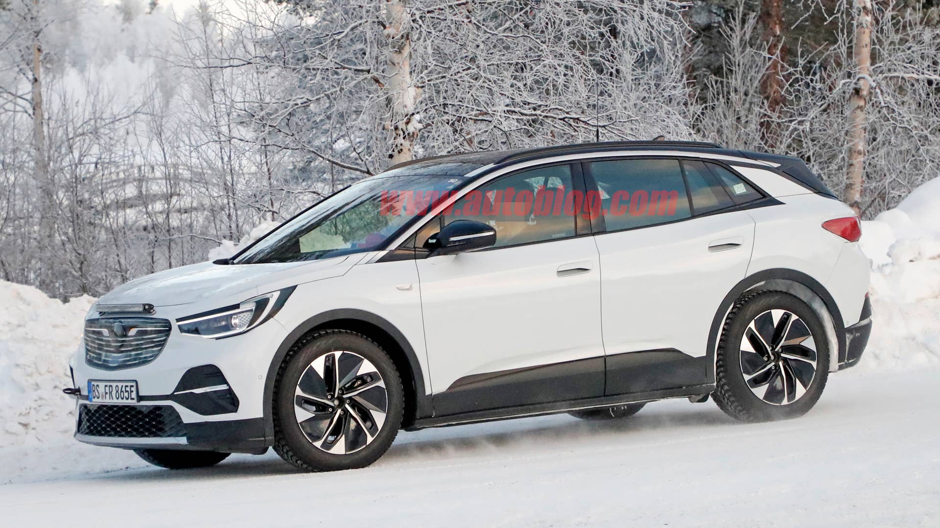 Volkswagen ID.4 spy shots show a nearly production-ready electric ...