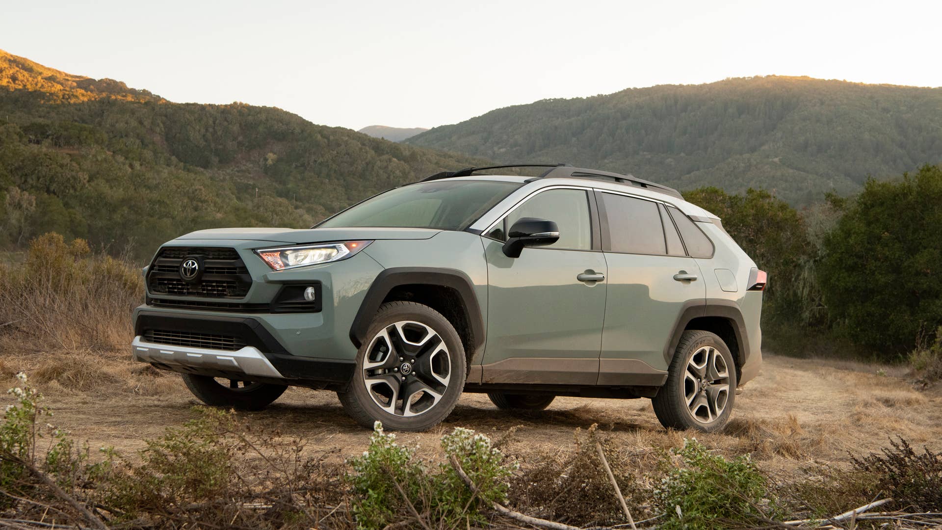 2019 Toyota RAV4 Review and Buying Guide - Autoblog
