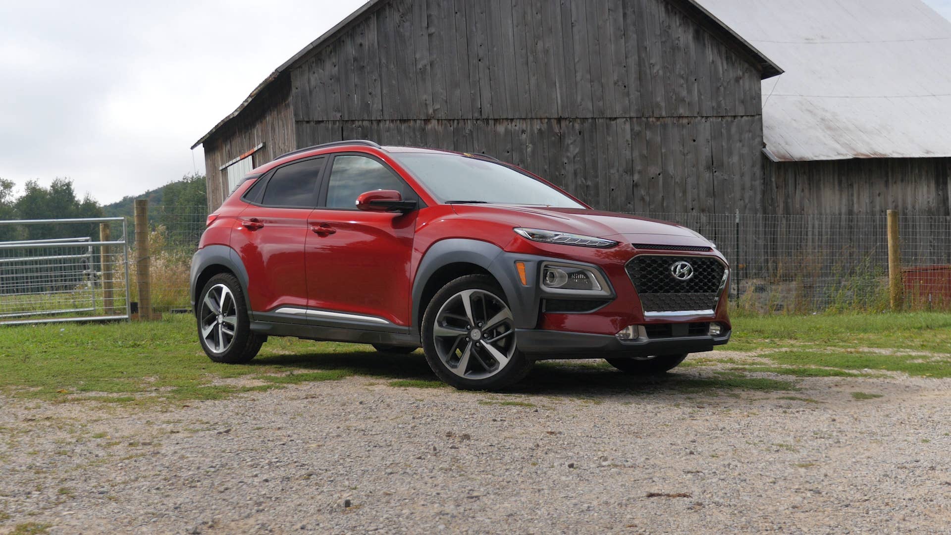 Autoblog Subcompact Crossover Comparison | Honda HR-V, Hyundai Kona ...