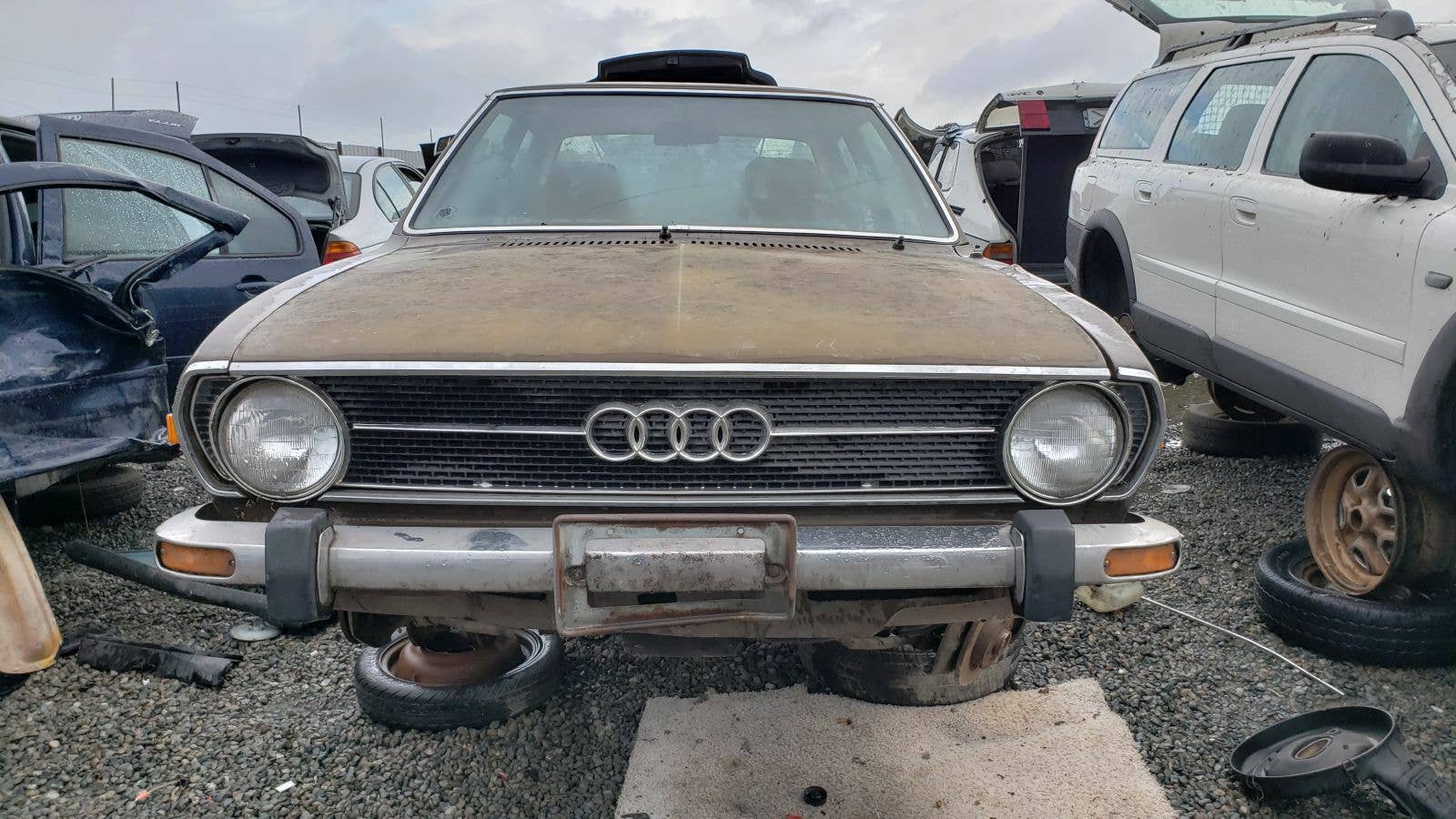 Junkyard Gem: 1973 Audi Fox Sedan - Autoblog
