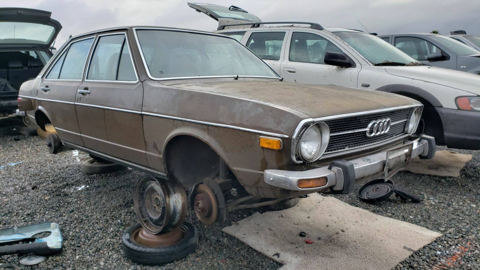 Junkyard Gem: 1973 Audi Fox Sedan - Autoblog