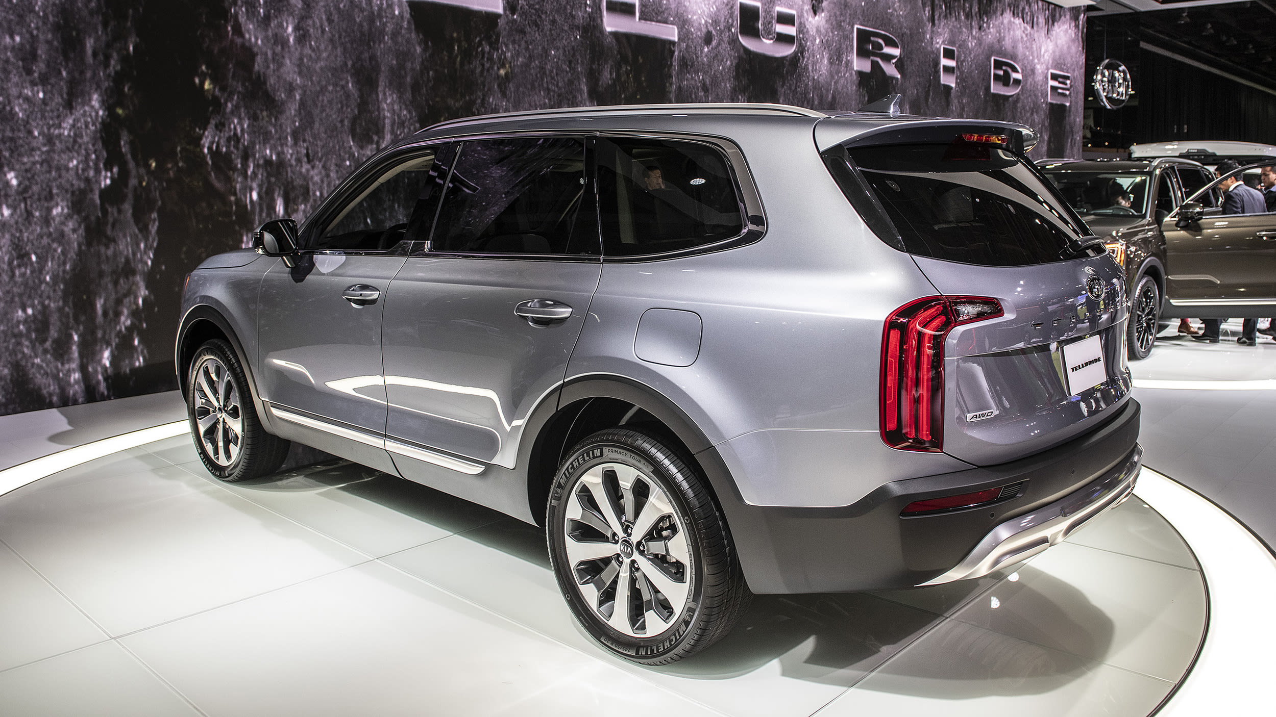 Kia Telluride three-row SUV pricing revealed - Autoblog
