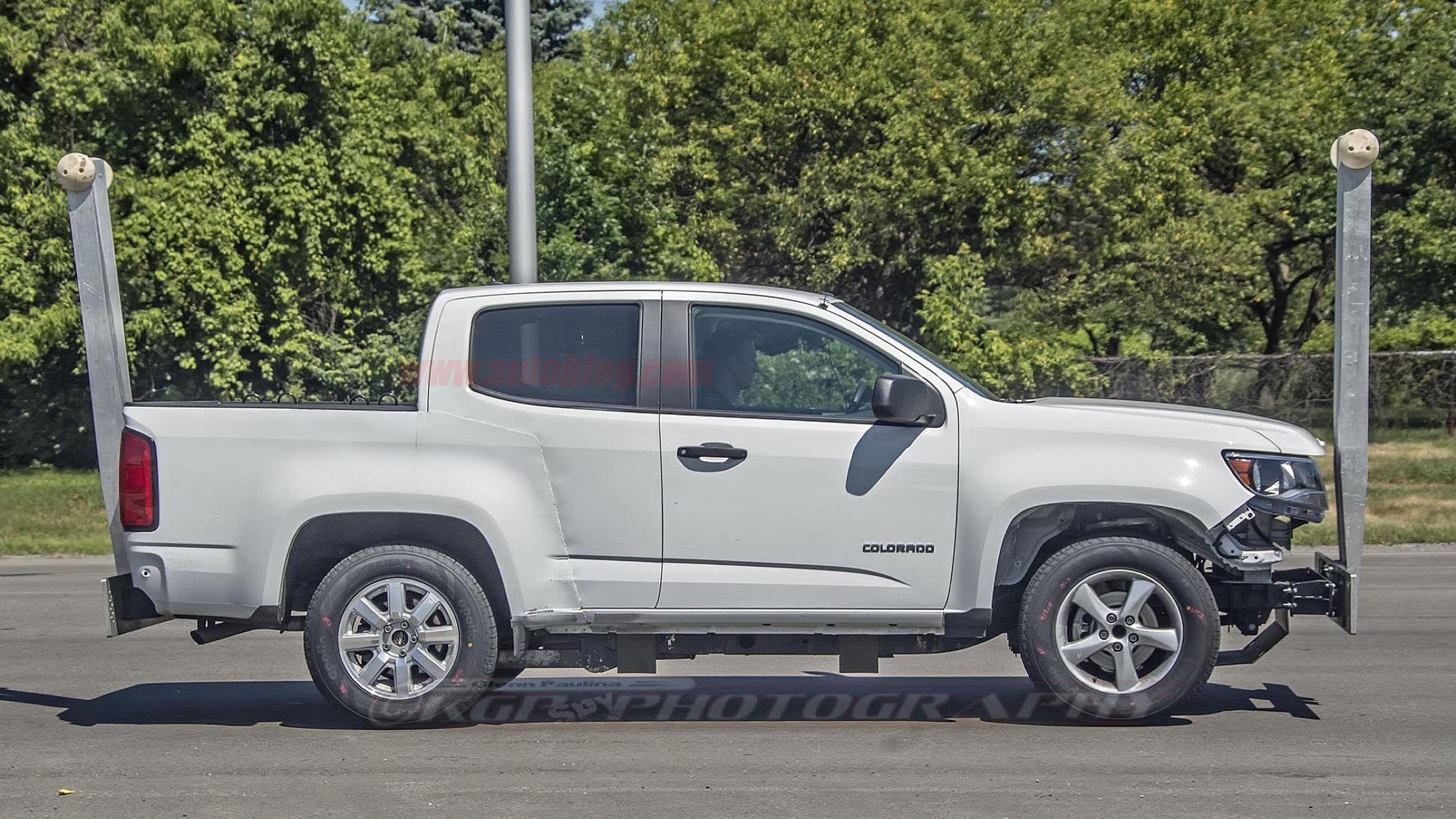 Ford planning Bronco pickup to fight Jeep Gladiator?